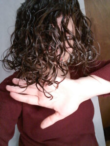 How To Diffuse Wavy Hair 4 Ways: Step By Step With Pictures - Wavy Hair ...